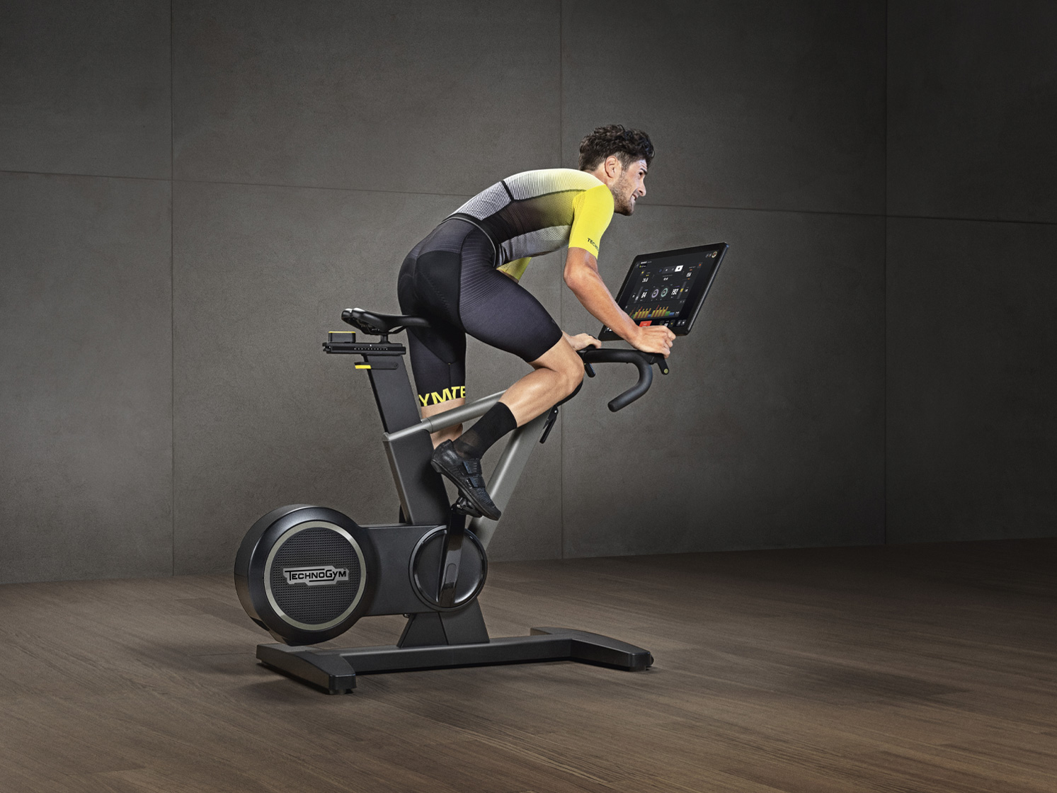 FITplus | TSV Süßen 1883 e.v. – Fitness bei FITplus: Modernes Training für Körper und Geist